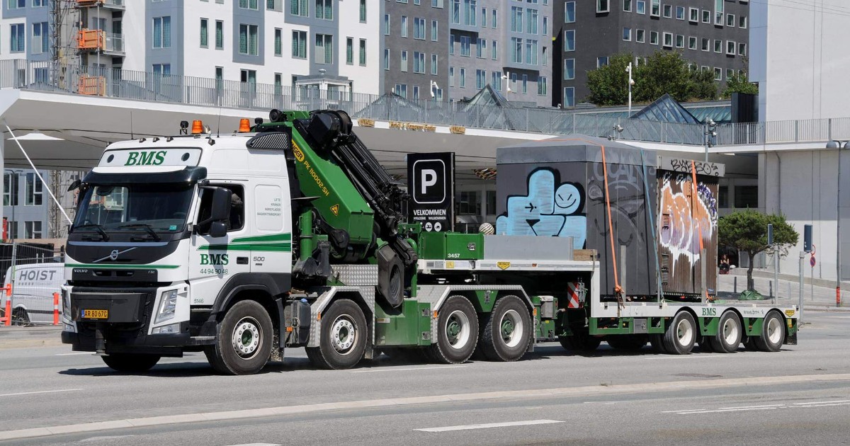 Trailers for crane trucks | Broshuis
